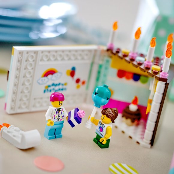 Lego | Toys | Lego 464 Birthday Cake With Candles 2023 Set Nib In Hand ...